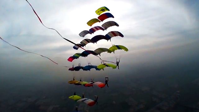 Throwback Thursday: Impressive CRW Canopy Formation World Team In China ...