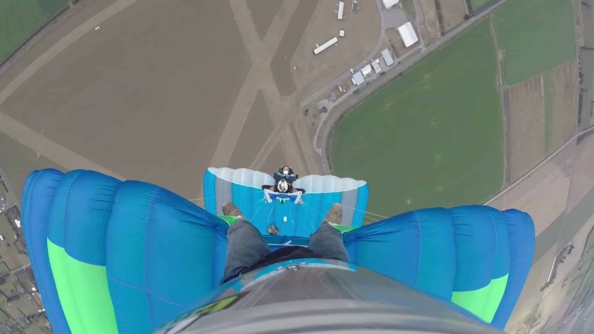 16,000 Feet + 5 Skydivers + Double Mr. Bill + 3 Way CRW Stack = Kickass ...