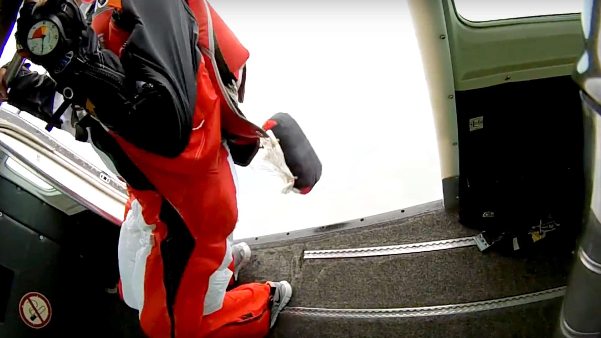 Friday Freakout: Skydiver Ripped Out of Plane from Horseshoe ...