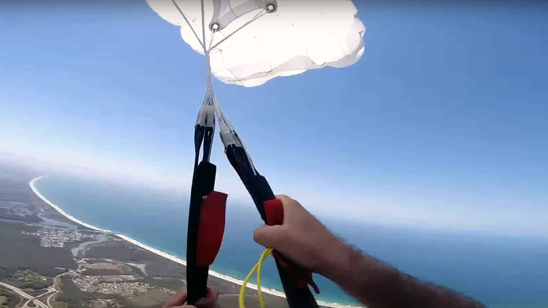 Friday Freakout: Skydiver Has Toggle Fire, Fights Line Twists On ...