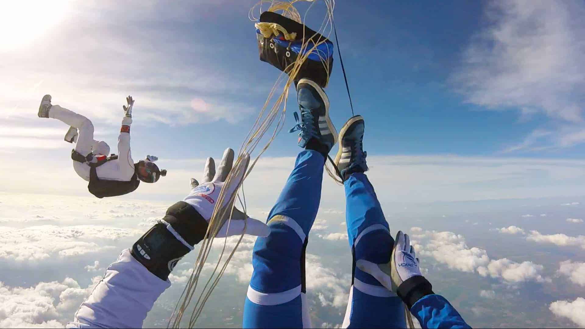 Friday Freakout: Skydiver Entangled With Premature Parachute Opening ...
