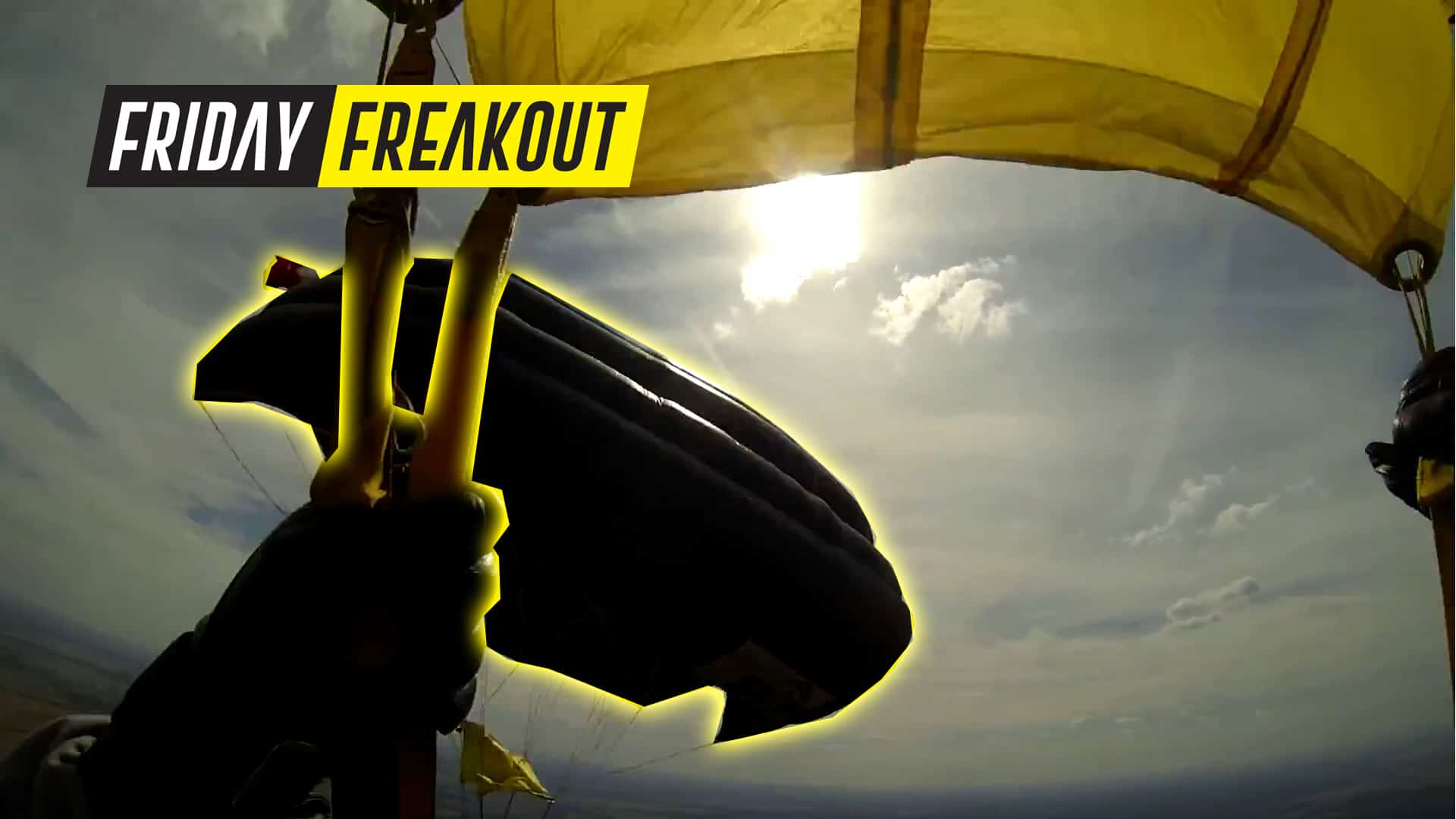 Friday Freakout: Skydivers Collide Parachutes On Opening (No Separation ...